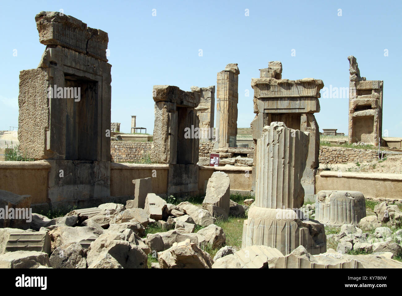 Palace of persepolis hi-res stock photography and images - Alamy