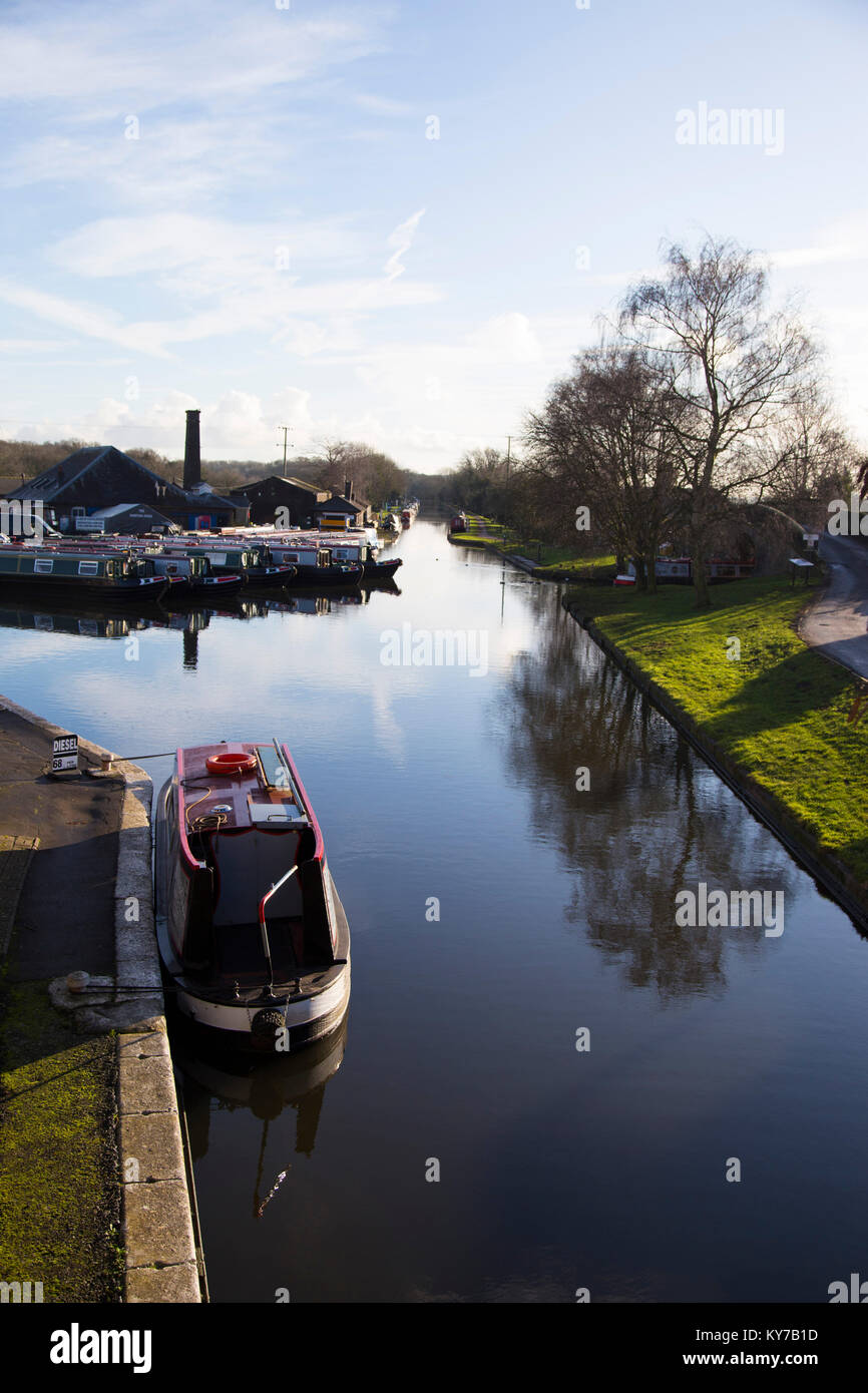 Norbury junction union canal hi-res stock photography and images - Alamy