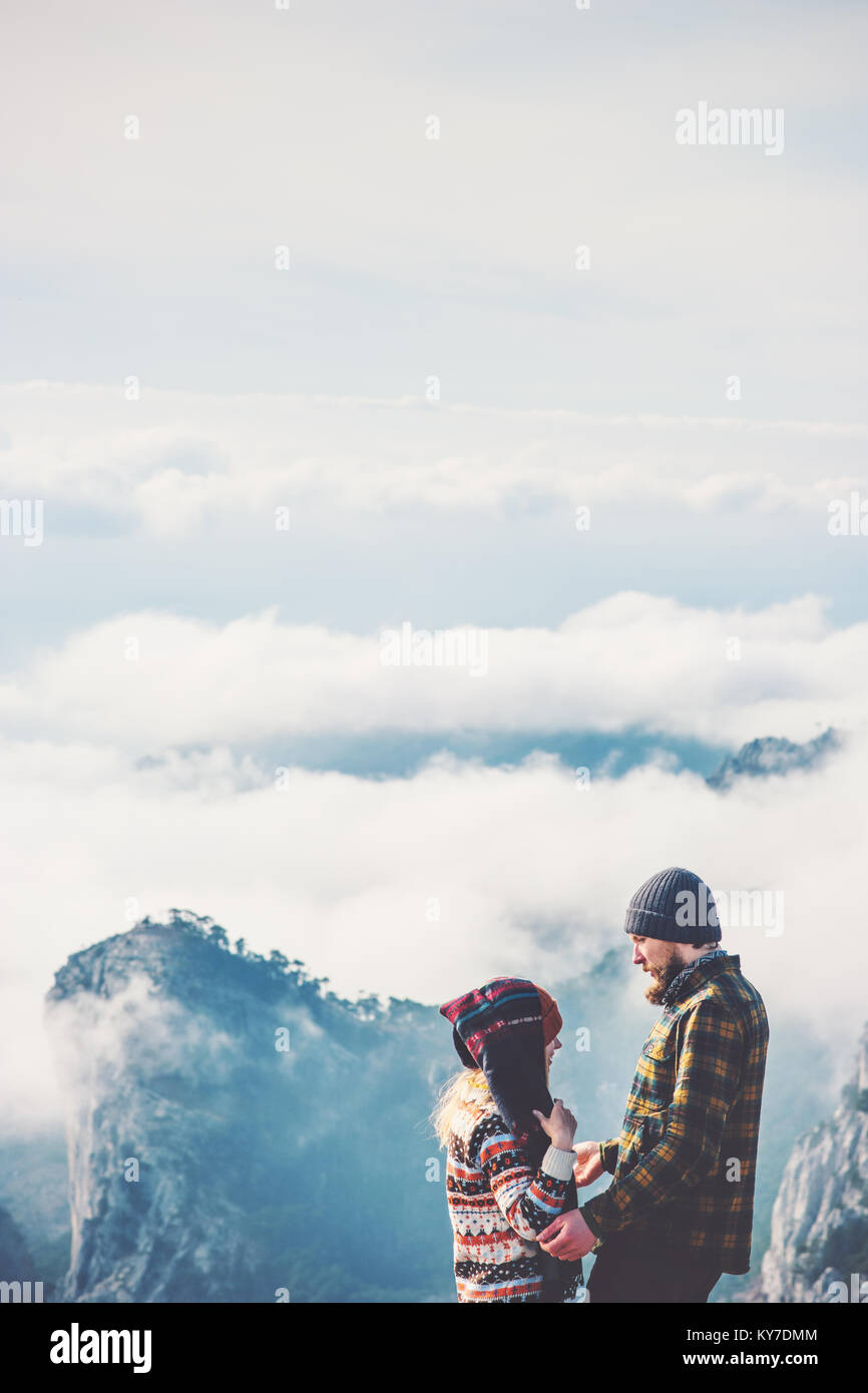Clouds hugging mountains hi-res stock photography and images - Alamy