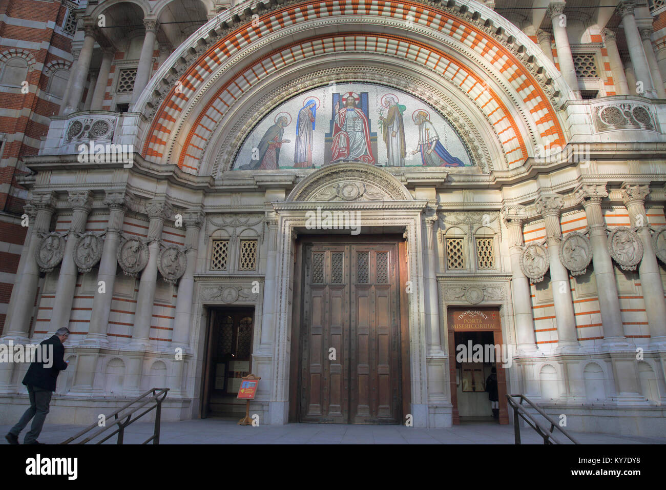 westminster cathedral entrance london Stock Photo - Alamy