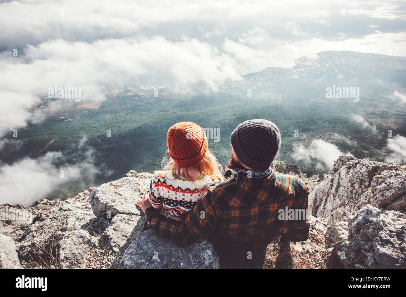 Clouds hugging mountains hi-res stock photography and images - Alamy