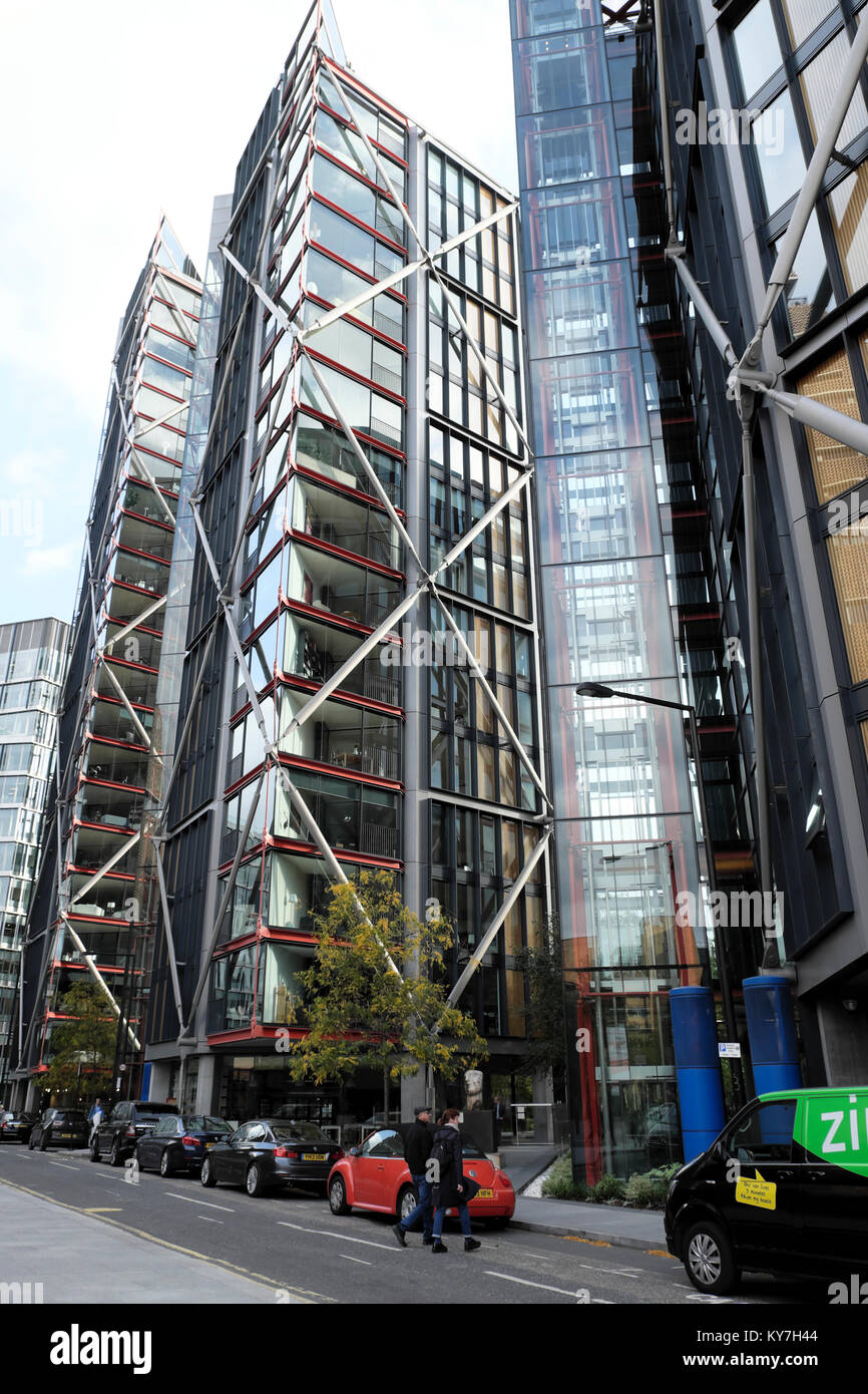 Neo Bankside apartment building near Switch House Extension building at ...