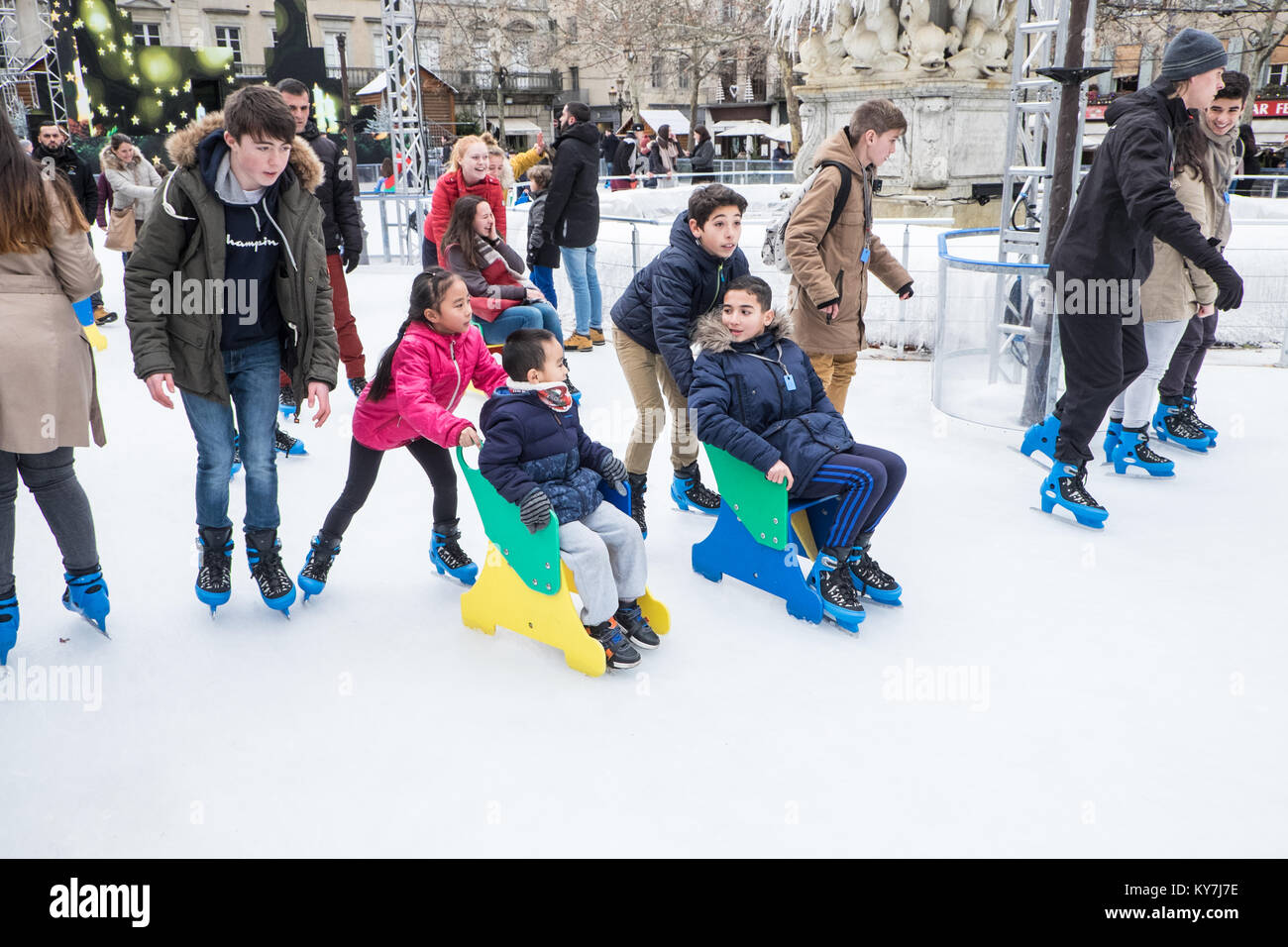 Ice skating rink outdoor france hi-res stock photography and images - Alamy