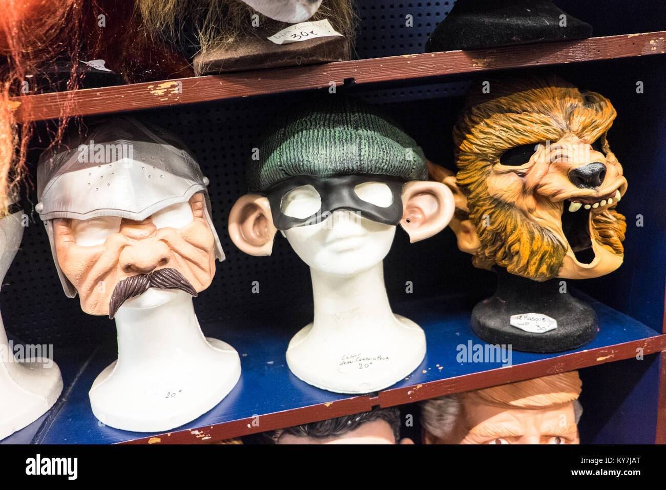 Bank robber hi-res stock photography and images - Alamy