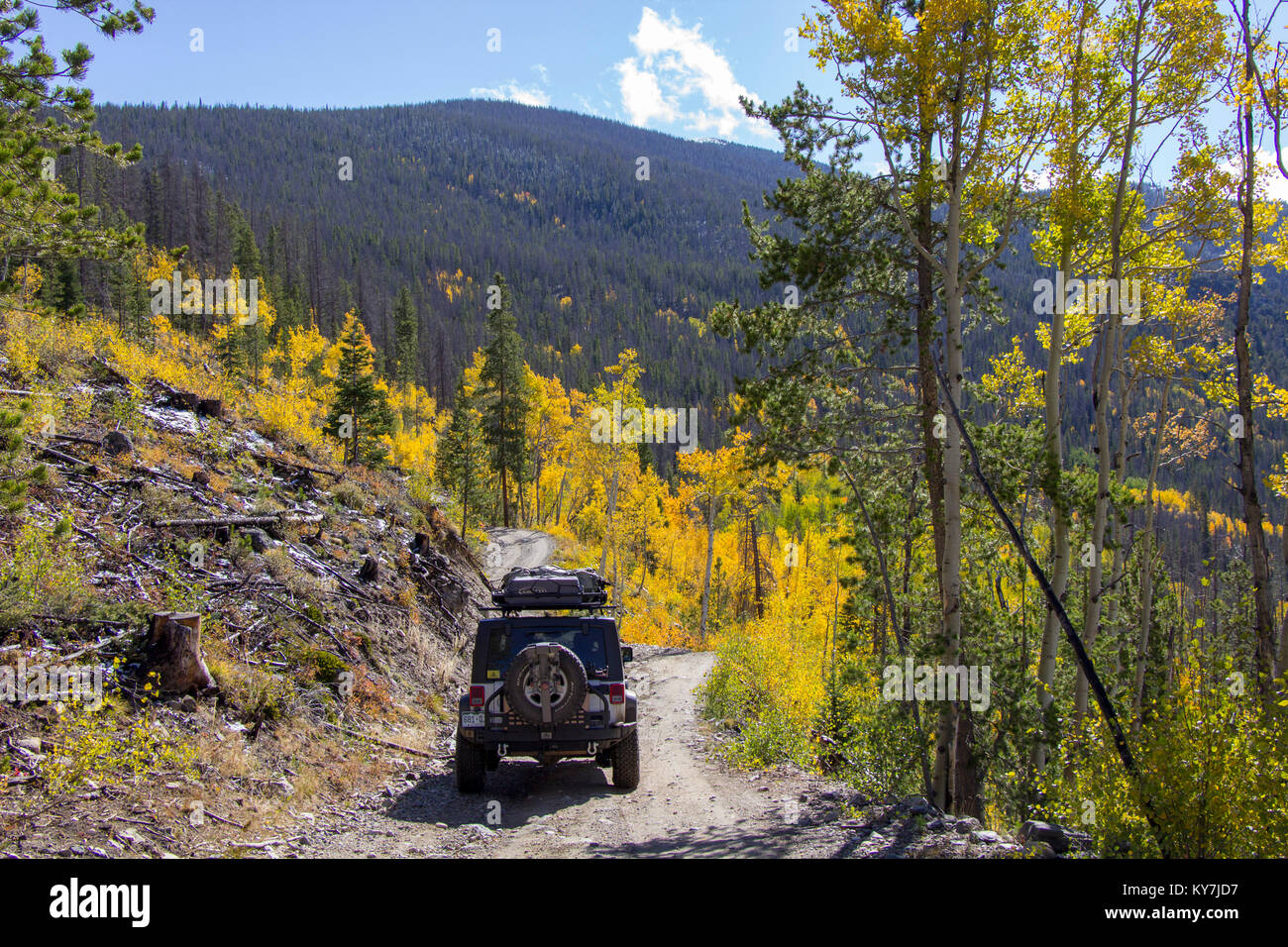 Fall rustic jeep hi-res stock photography and images - Alamy
