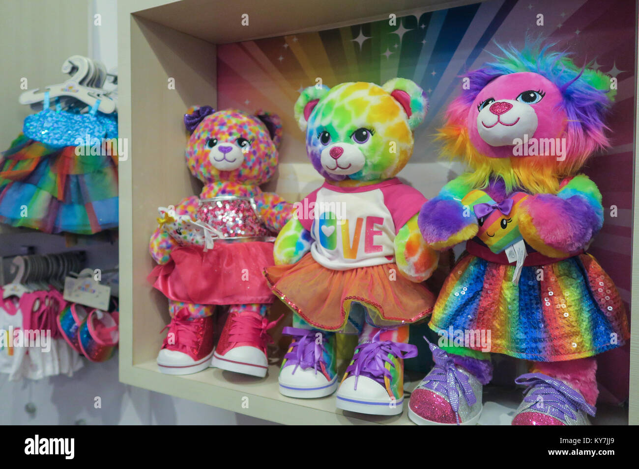Build a bear interior hi-res stock photography and images - Alamy