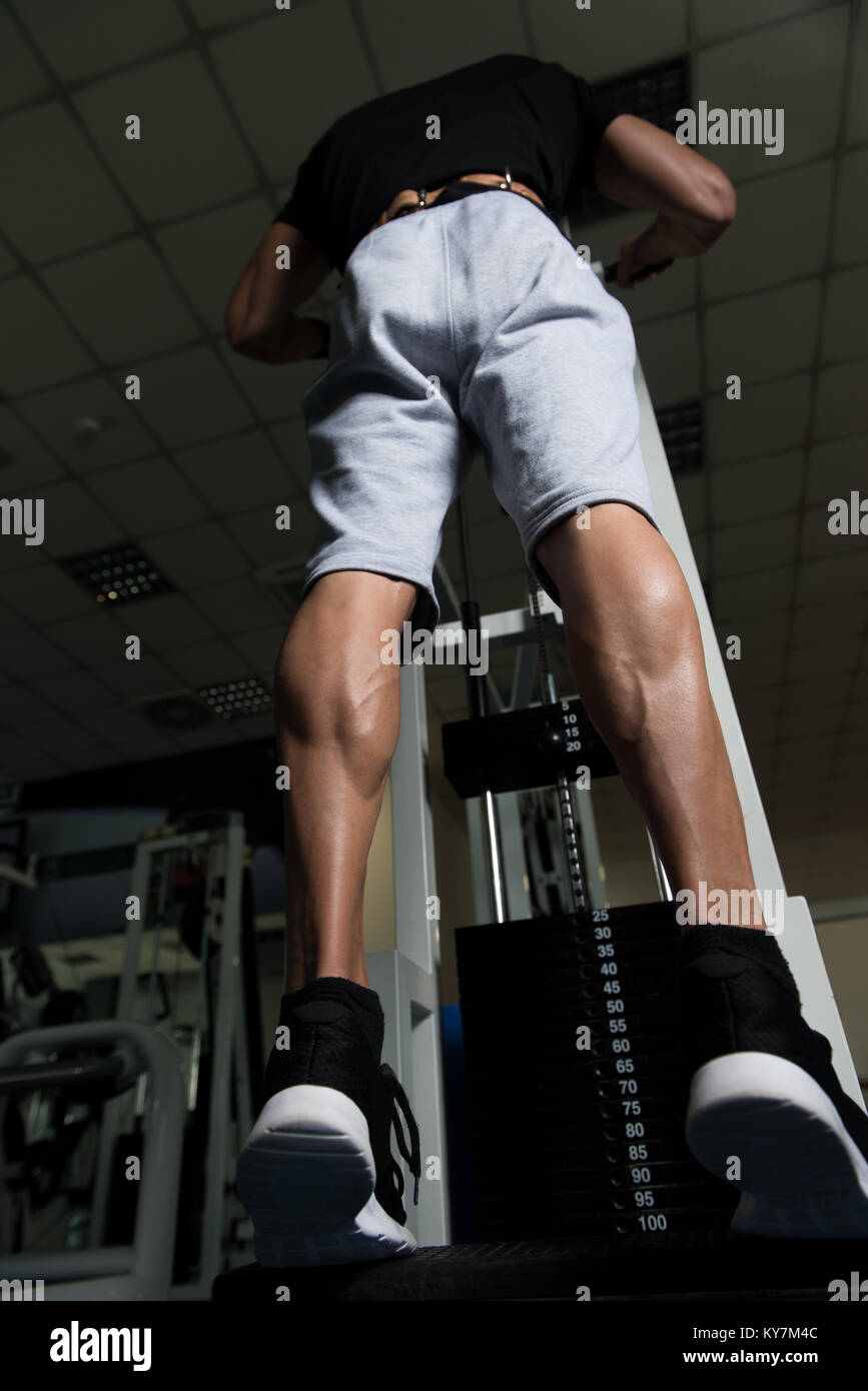 Bodybuilders Legs Shot Close Up In A Gym In Workout Stock Photo - Alamy