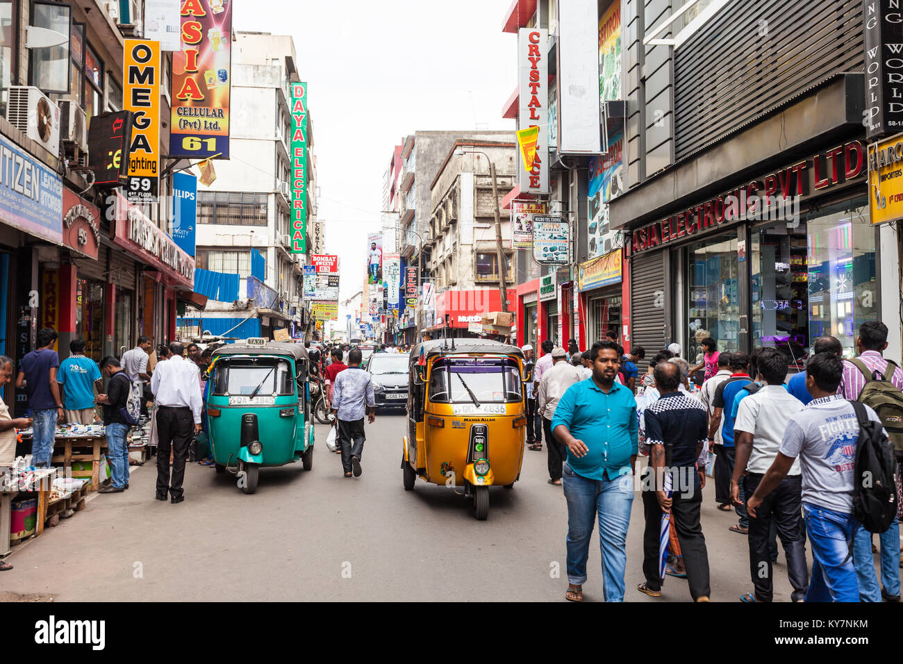 Srilanka bazaar hi-res stock photography and images - Alamy
