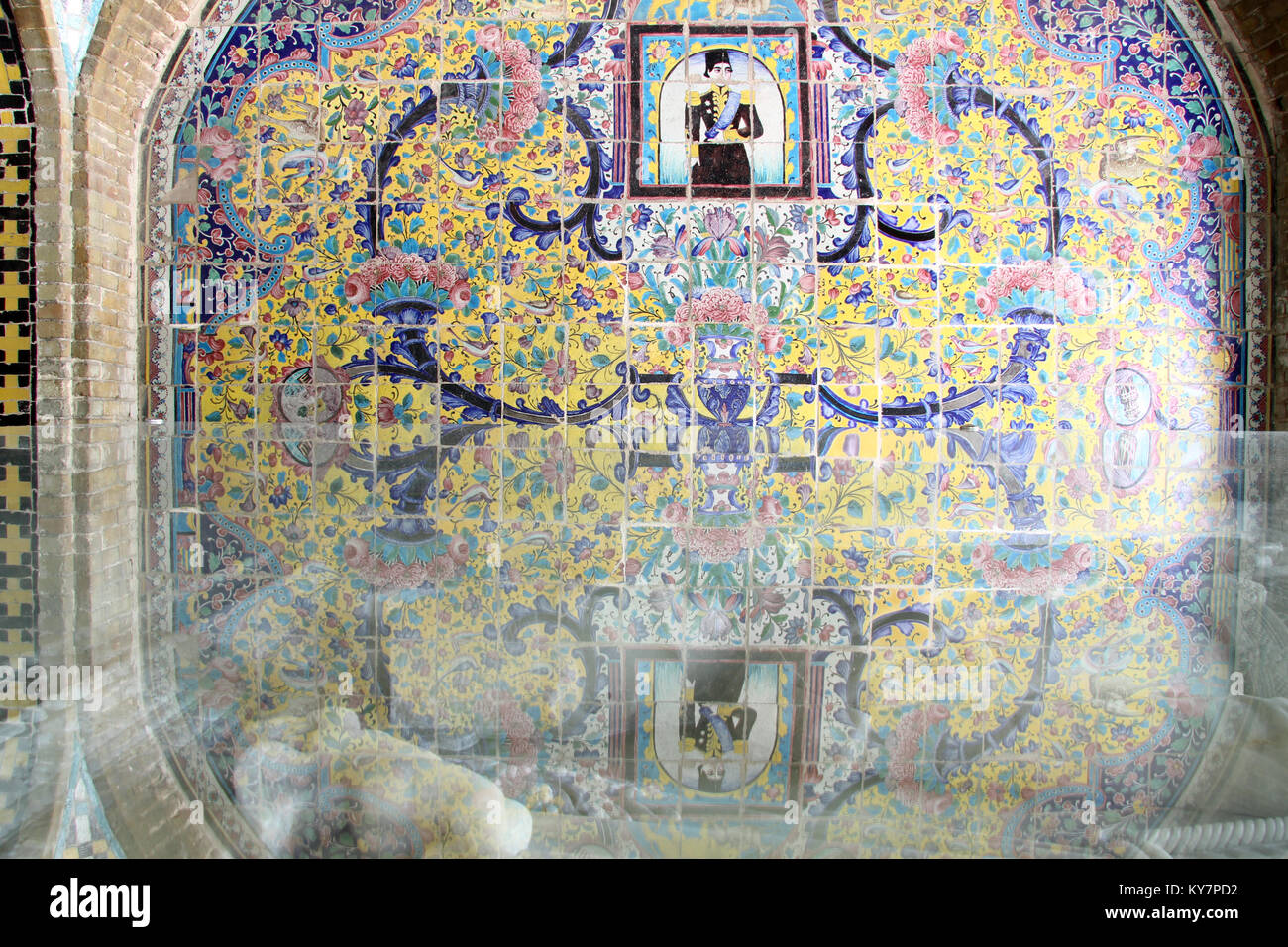 Tile wall of Golestan palace in Tehran, Iran Stock Photo - Alamy