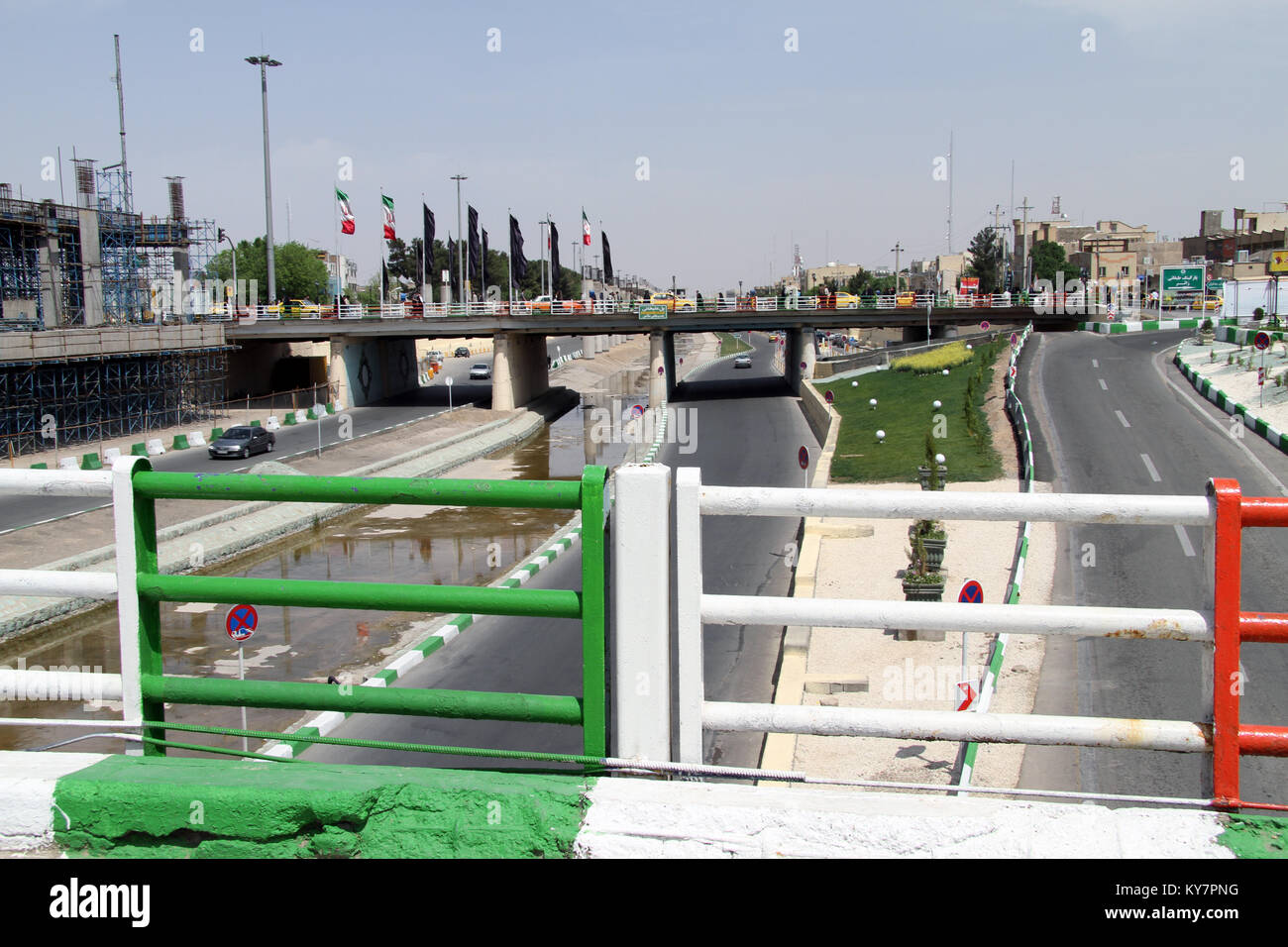 Bridges on the river in Qom, Iran Stock Photo - Alamy