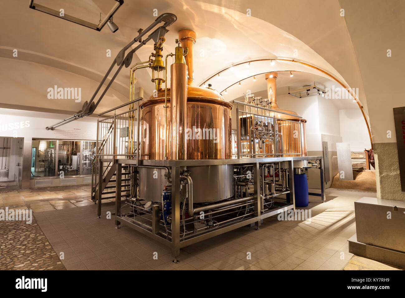 Beer cellar equipment hi-res stock photography and images - Alamy