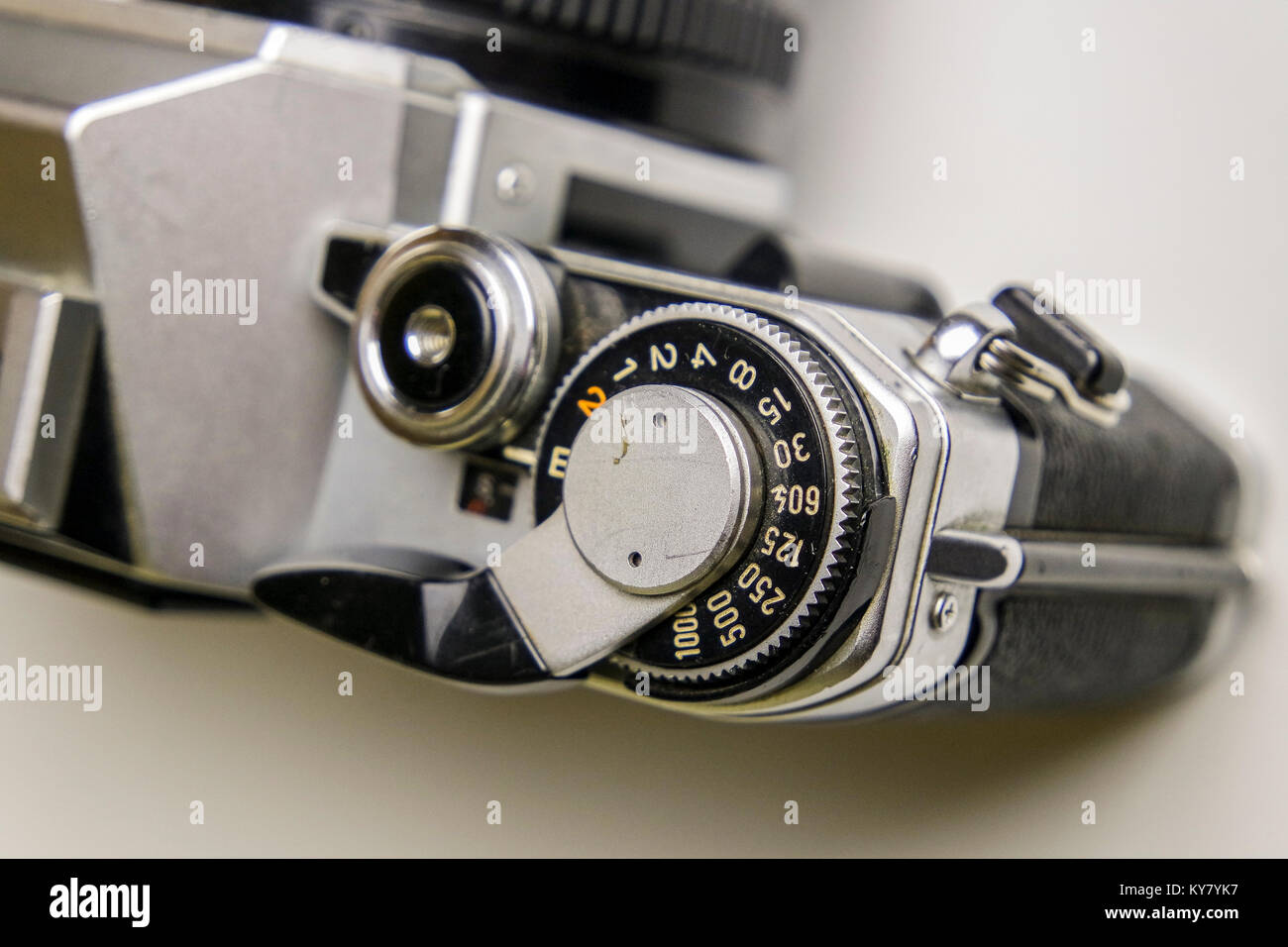 Vintage 35mm Film Camera Stock Photo - Alamy
