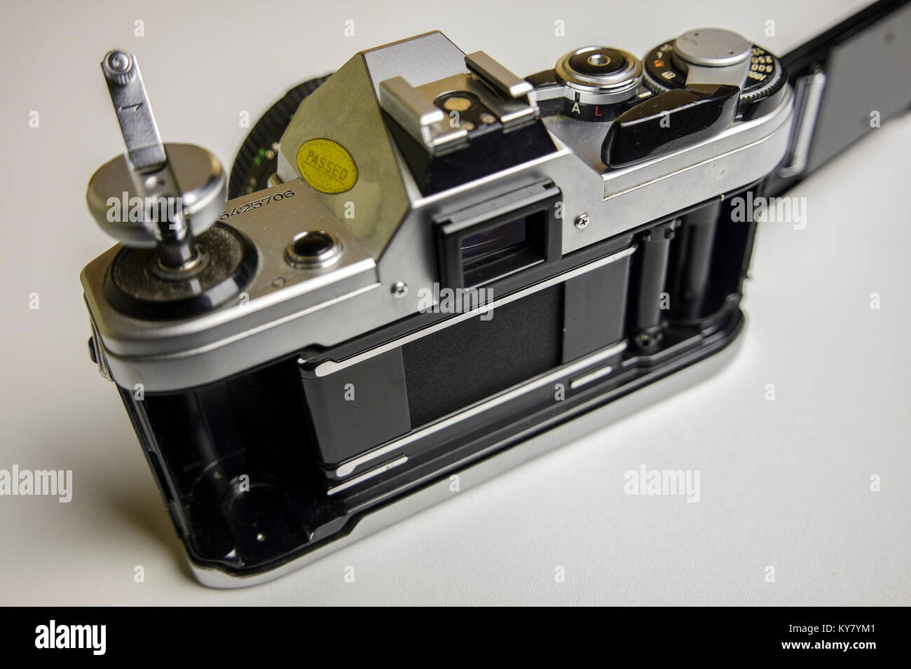 Vintage 35mm Film Camera With Film Compartment Open Stock Photo - Alamy