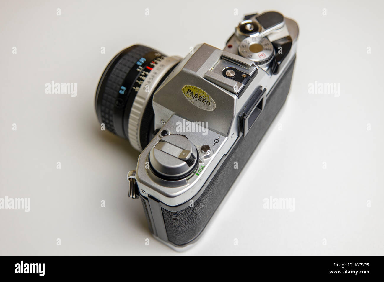 Vintage 35mm Film Camera Stock Photo - Alamy