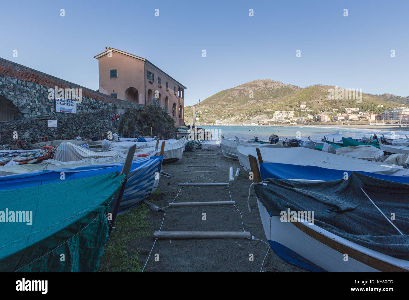 Surf in liguria hi-res stock photography and images - Alamy