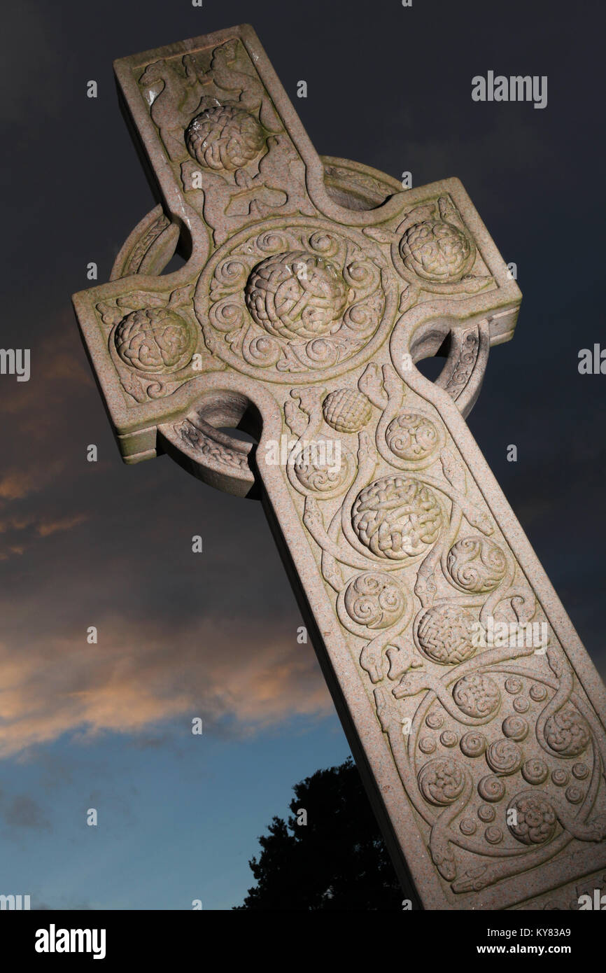 Celtic design hi-res stock photography and images - Alamy