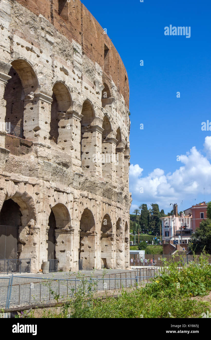 Ancient amphiteater hi-res stock photography and images - Alamy