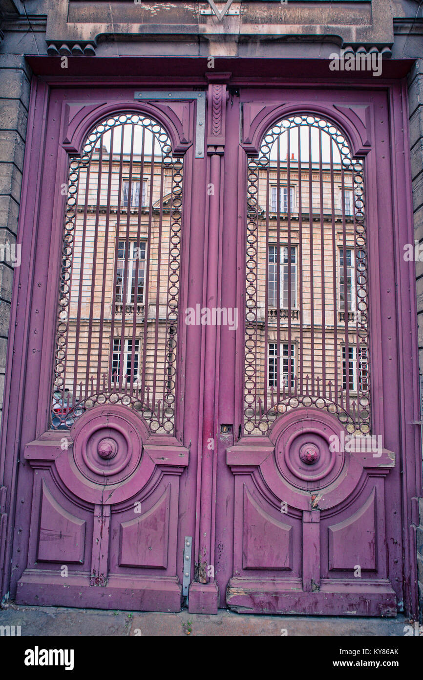 Large gates pedestrian gates hi-res stock photography and images - Alamy