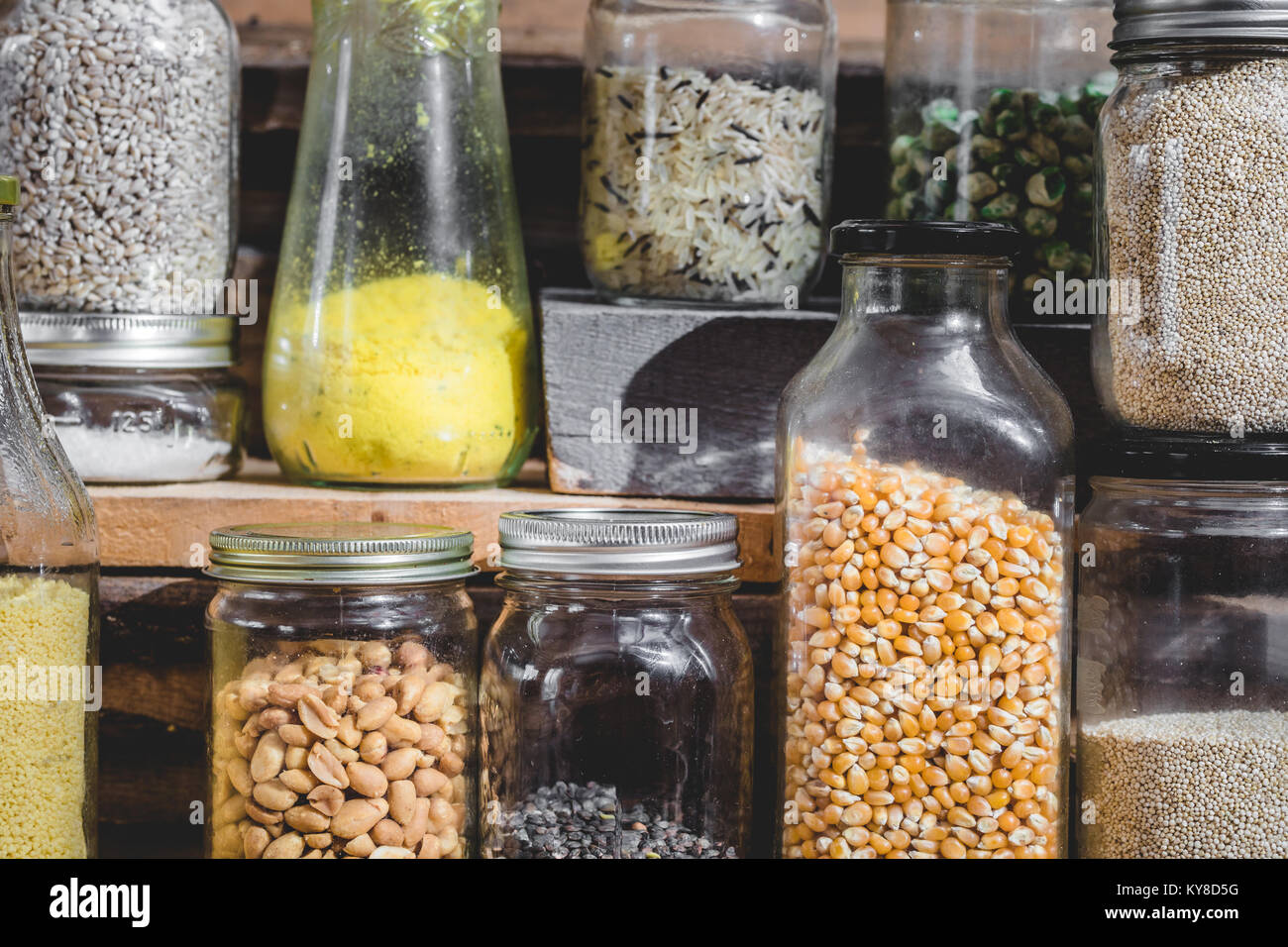 Reserve containers hi-res stock photography and images - Alamy