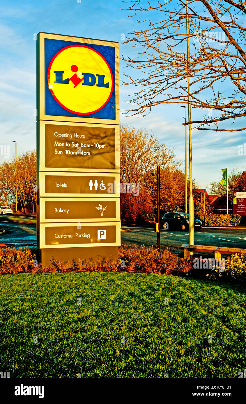Lidle store hi-res stock photography and images - Alamy