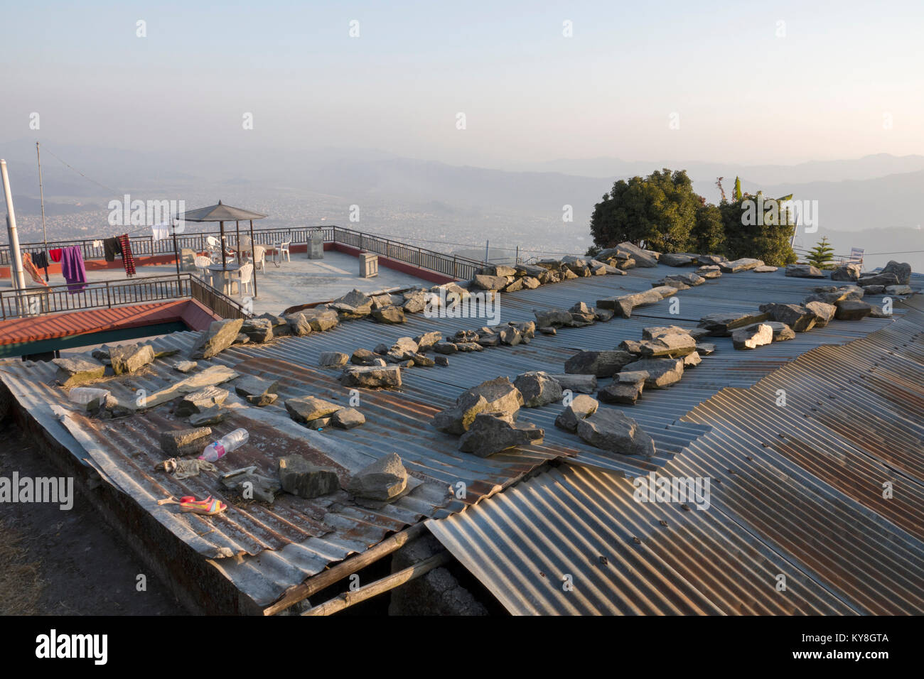 Rocks roof hi-res stock photography and images - Alamy