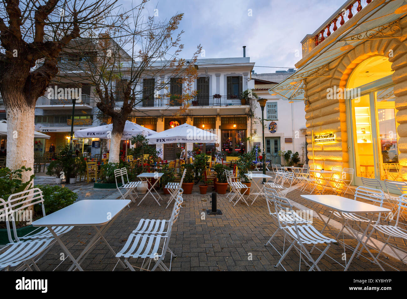Coffee shop in Psirri neighborhood of Athens Stock Photo - Alamy