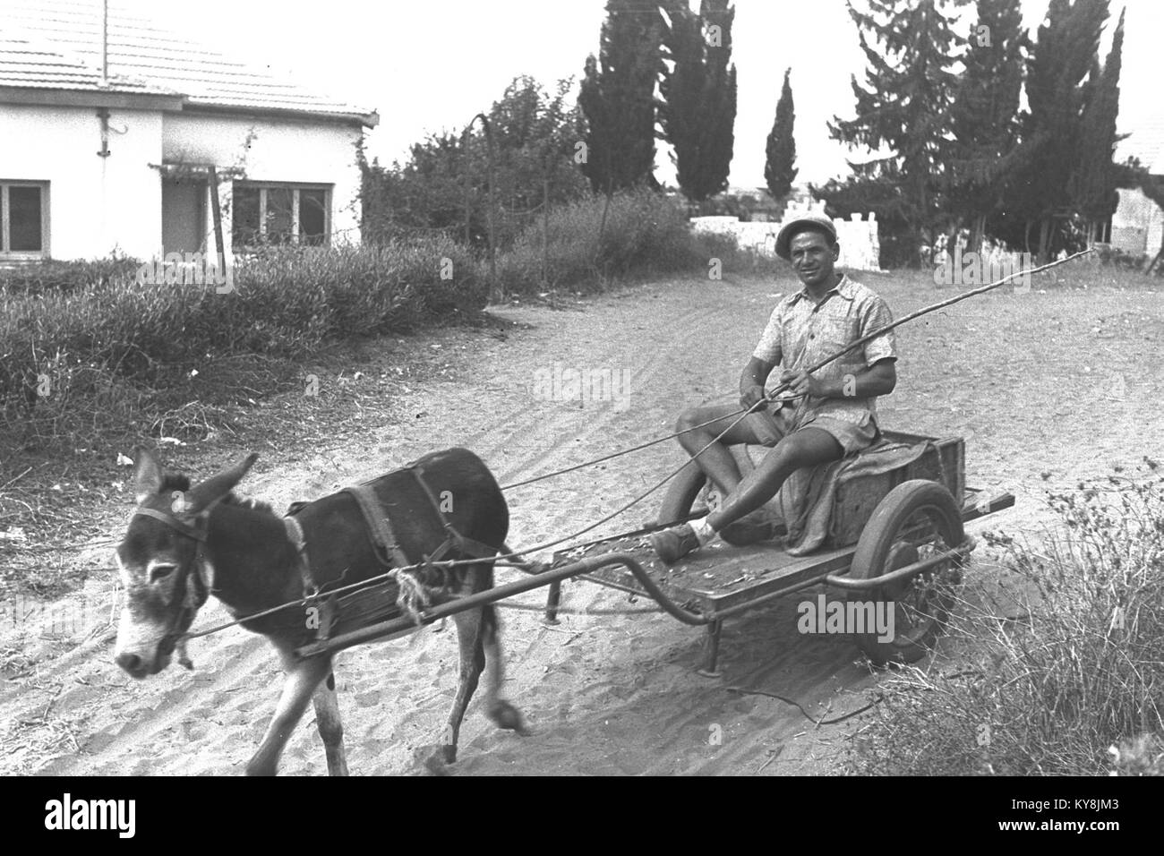 Young settlers Black and White Stock Photos & Images - Alamy