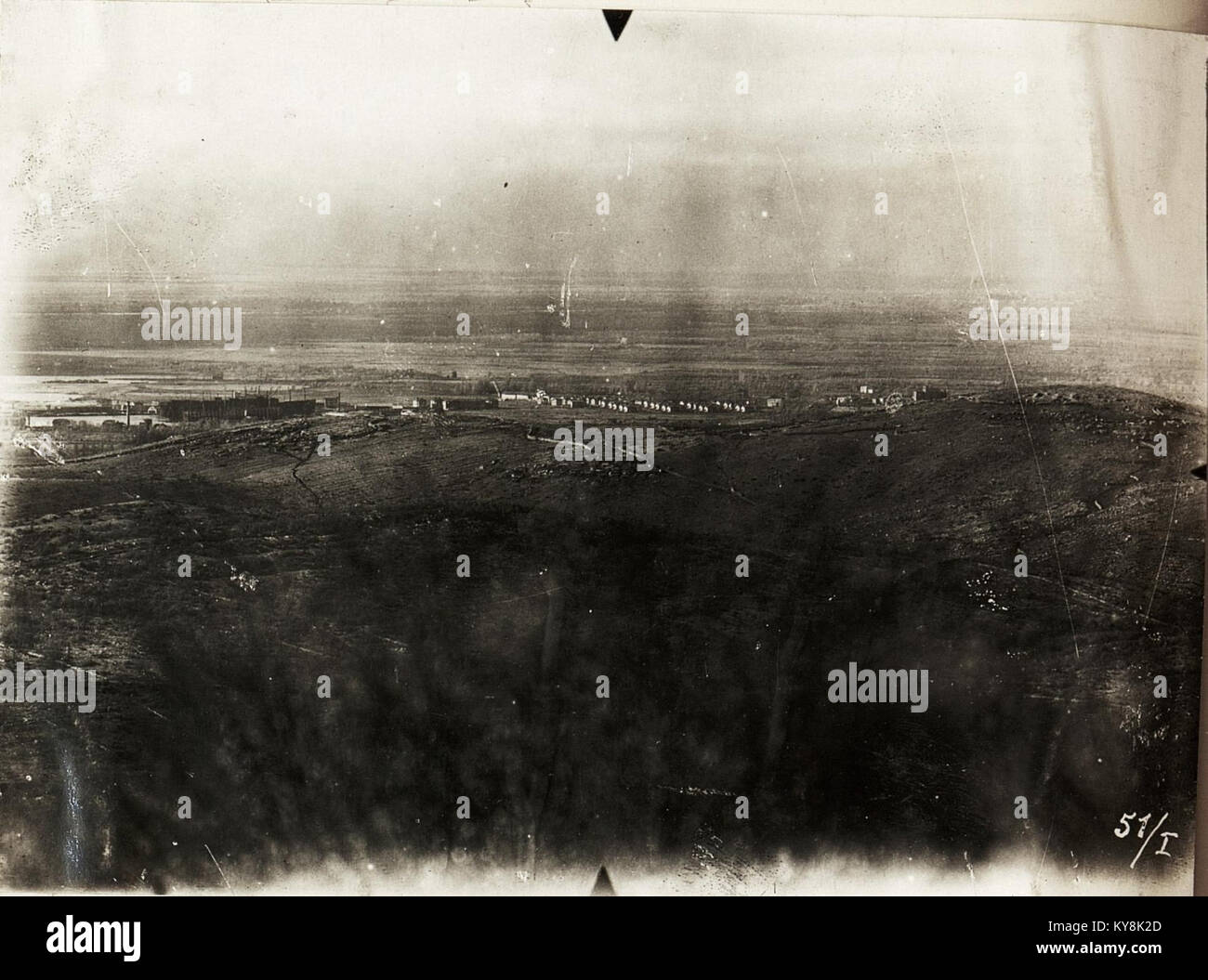 The 'Panorama von Kote 235 nördlich Jamiano, 15.10.1916' captures a panoramic view of a location ...