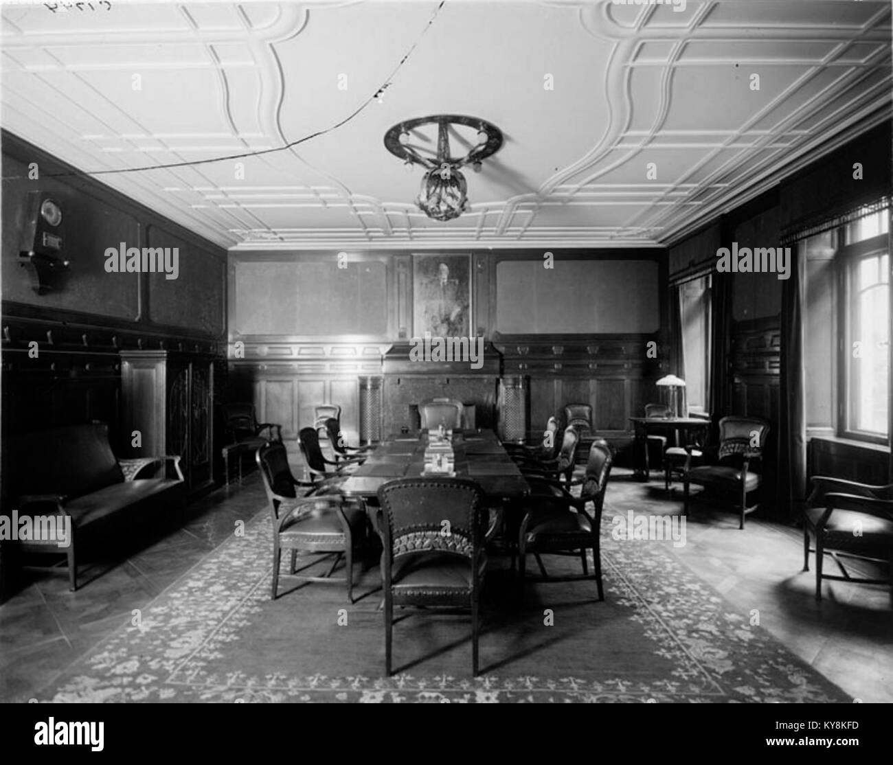 Bank wall work Black and White Stock Photos & Images - Alamy