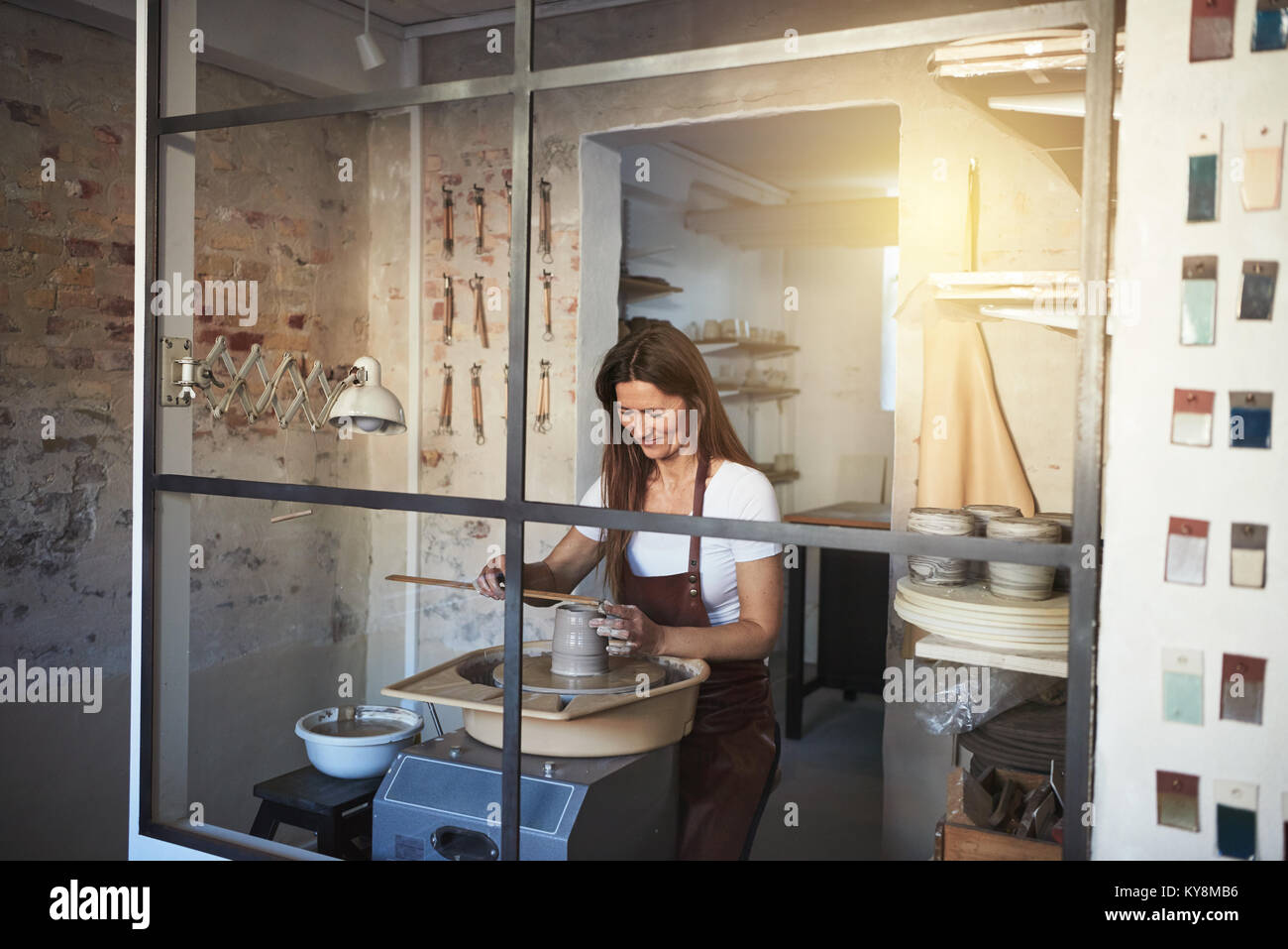 Using a ruler hi-res stock photography and images - Alamy