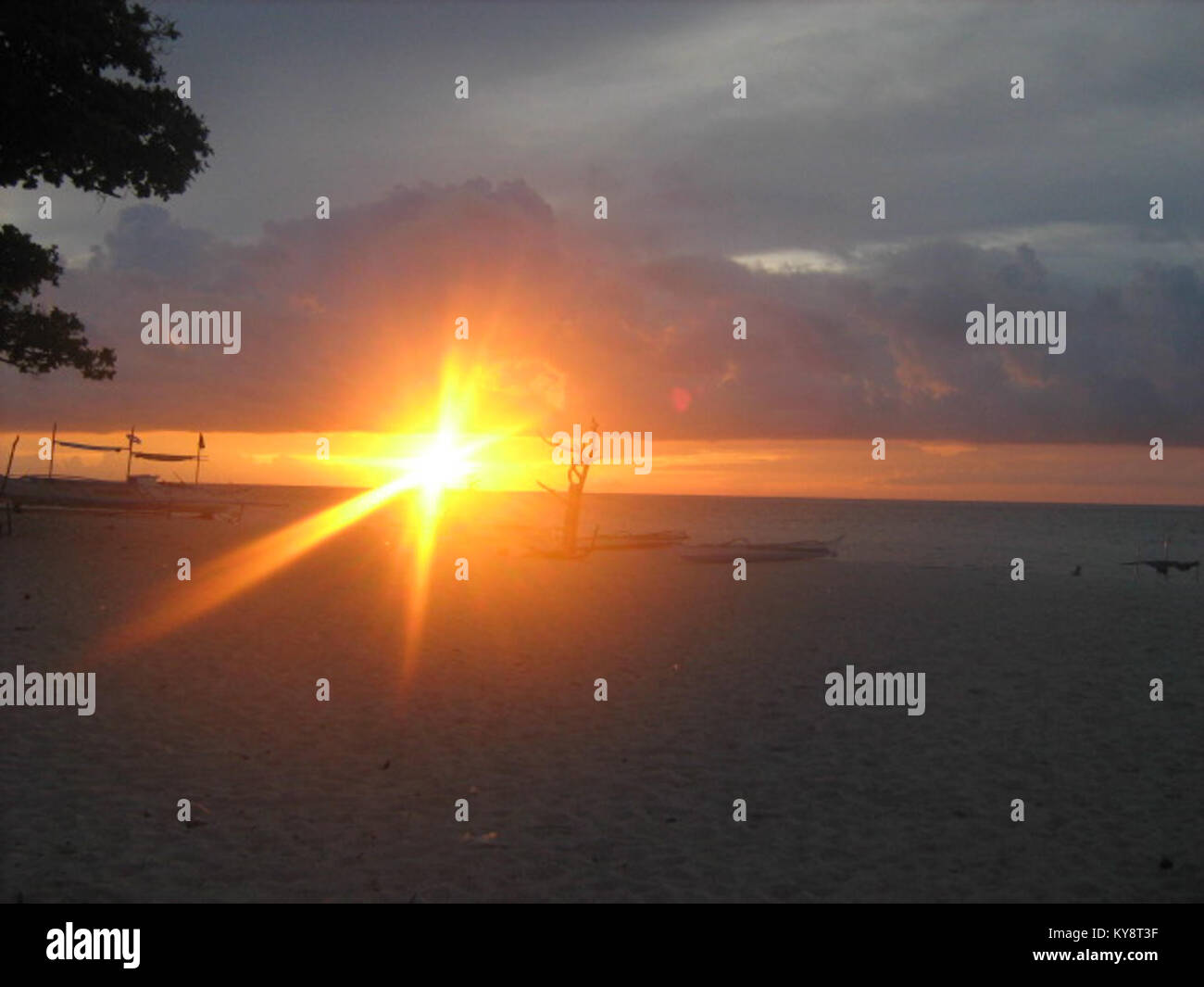 Sunset at Puka Beach Boracay, Philippines Stock Photo - Alamy