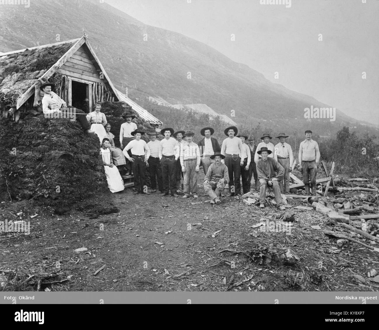 Crew barrack hi-res stock photography and images - Alamy