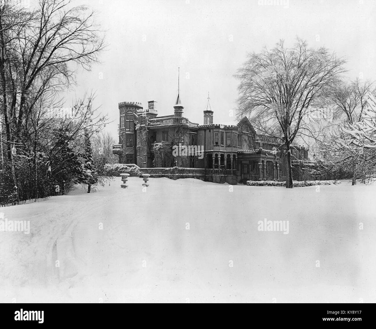Quebec colonial architecture Black and White Stock Photos & Images - Alamy