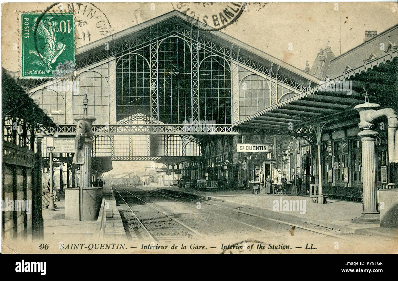 Terminal de la gare hi-res stock photography and images - Alamy