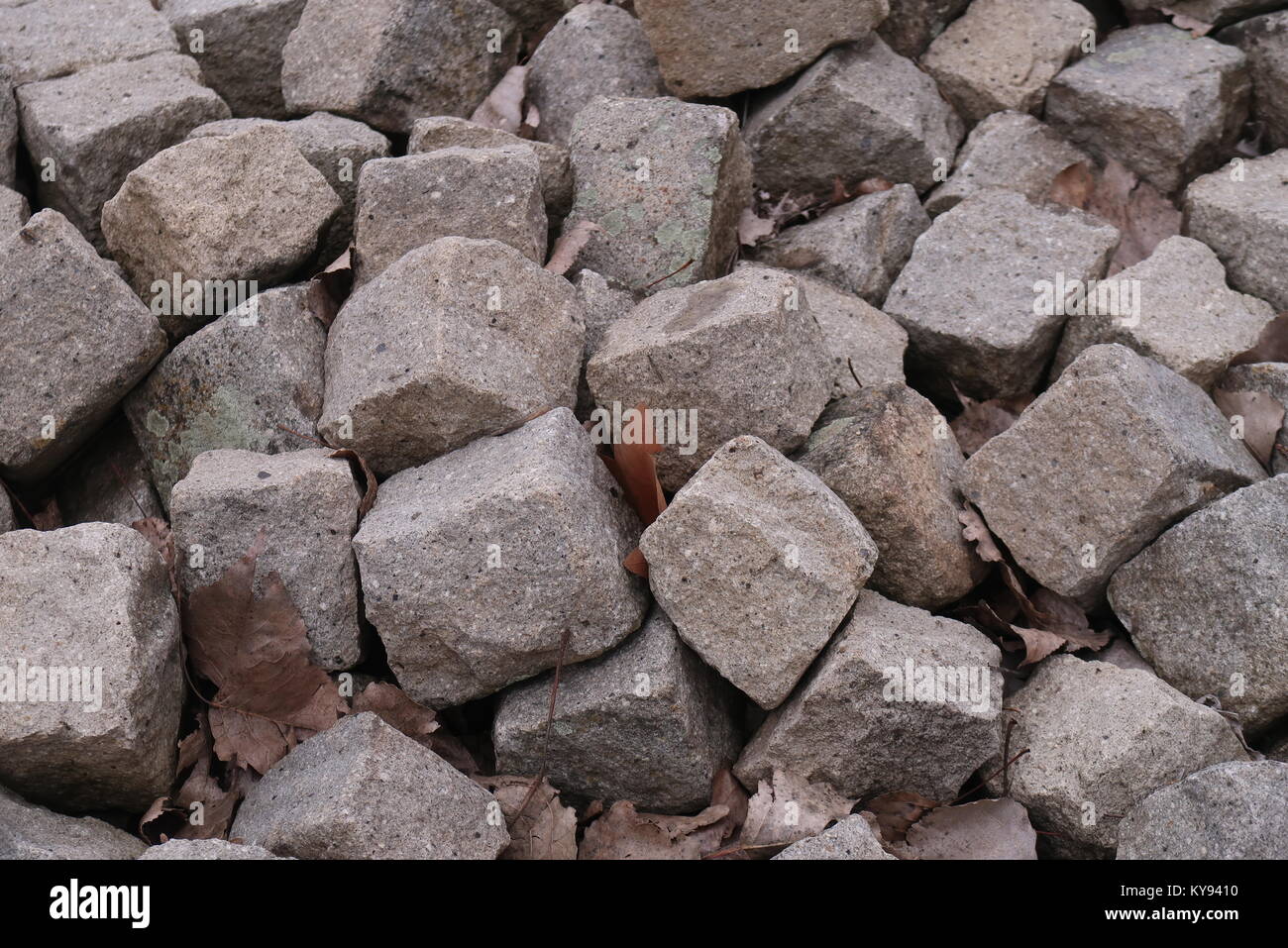 Granite cubes hi-res stock photography and images - Alamy