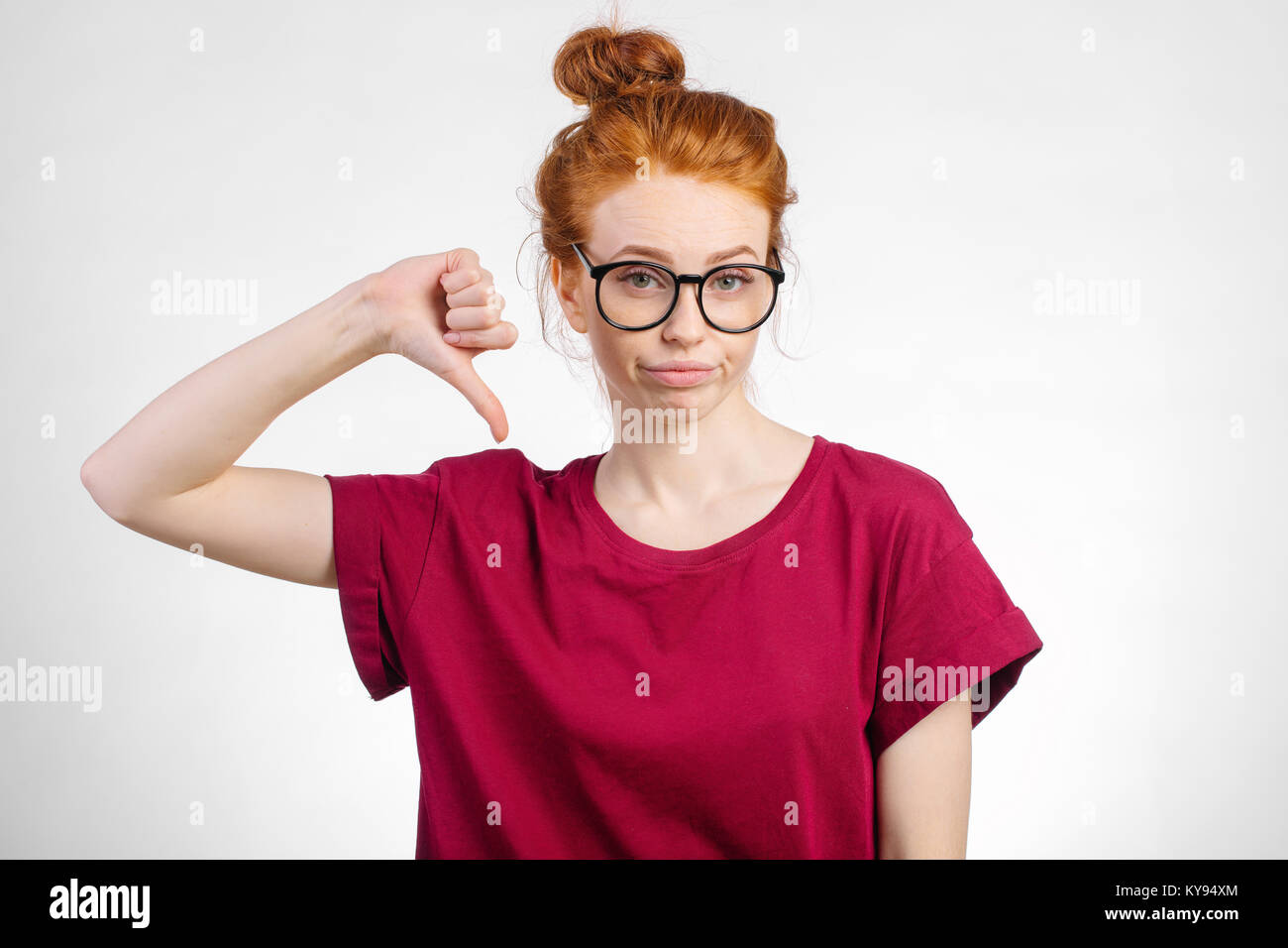 Thumbdown hi-res stock photography and images - Alamy