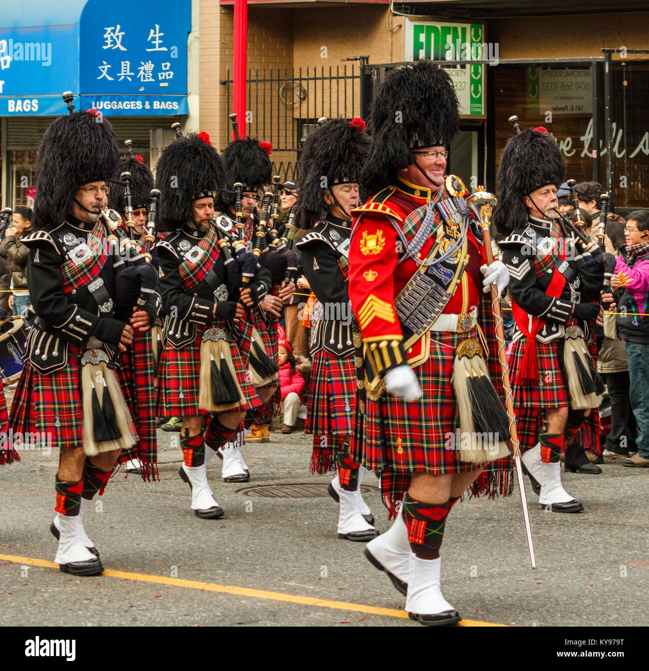 Asian kilt hi-res stock photography and images - Alamy