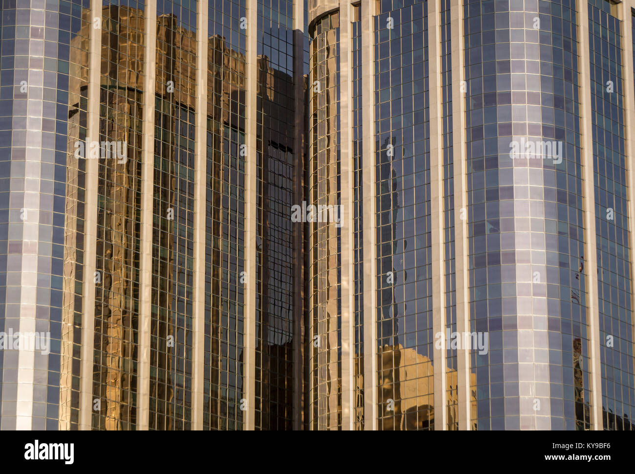 No one buildings tall buildings hi-res stock photography and images - Alamy