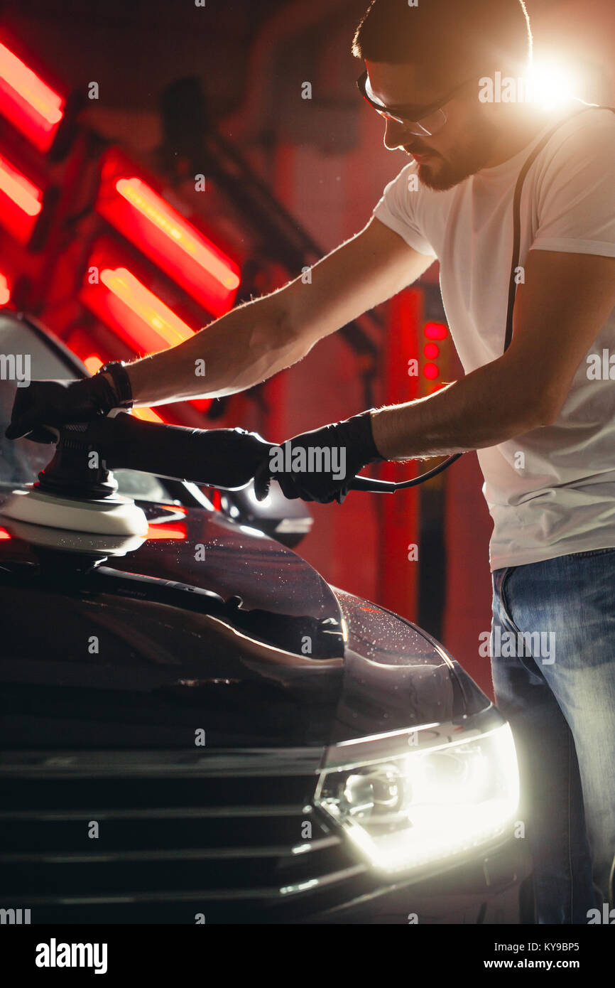 series of detailed cars: Polishing a car Stock Photo - Alamy