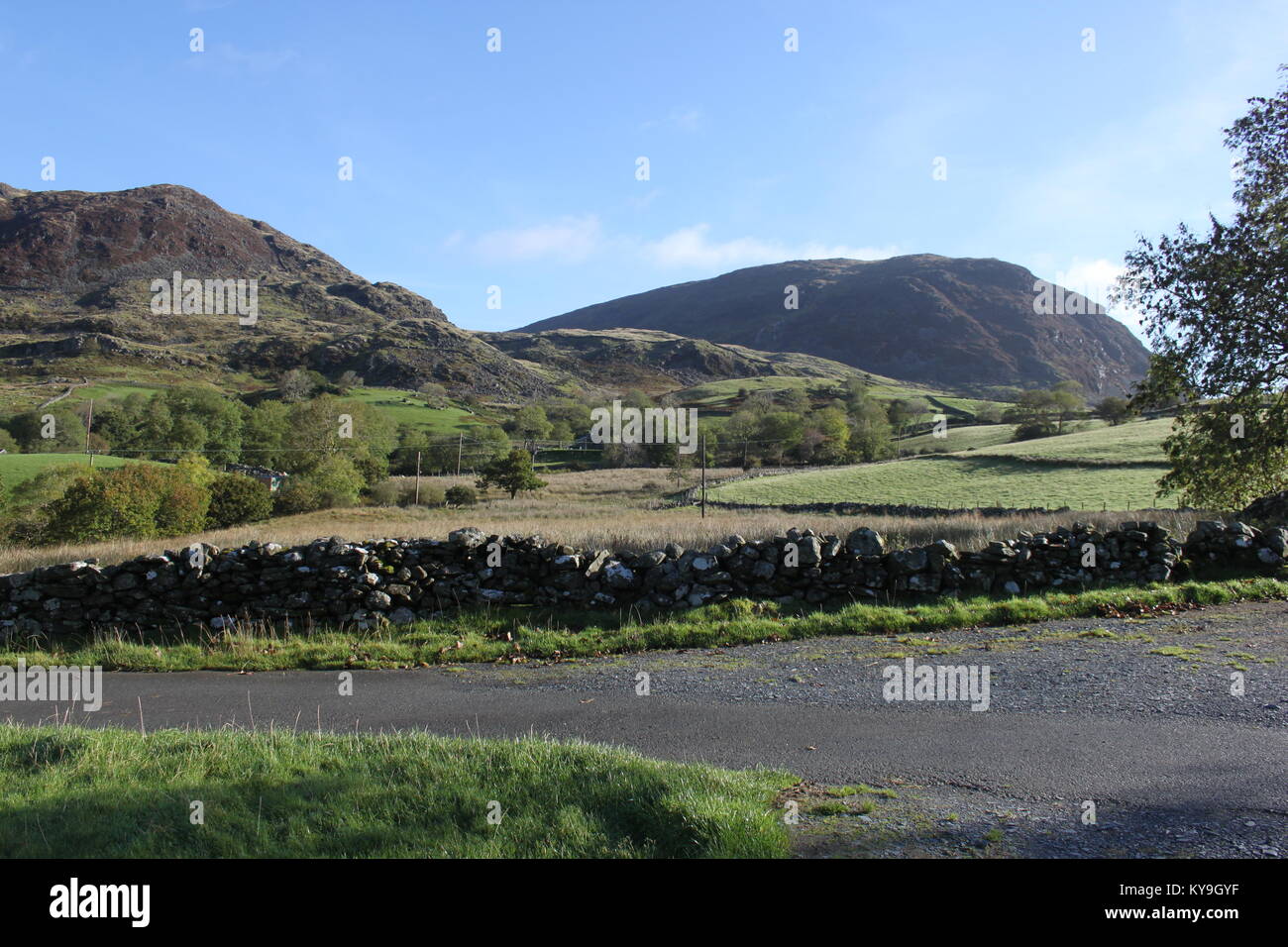 Manod Mawr (right) and Manod Bach (left). Manod slate mine sheltered ...