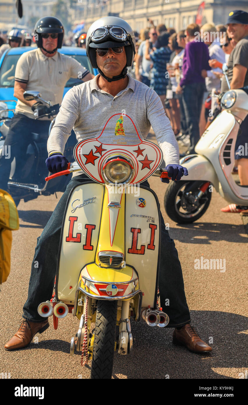 Mods bank holiday ride out hi-res stock photography and images - Alamy
