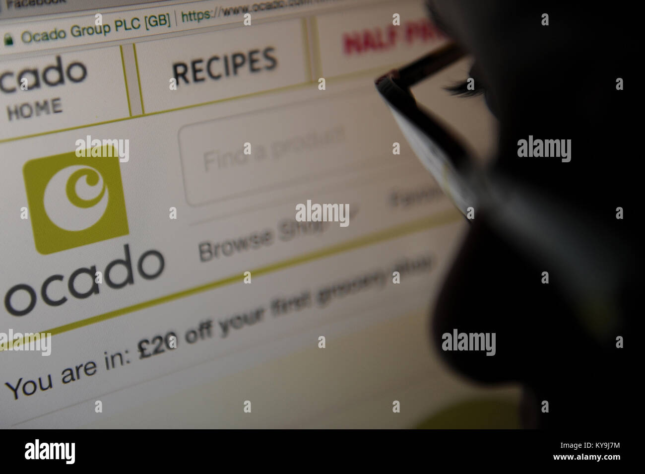 Ocado logo hi-res stock photography and images - Alamy