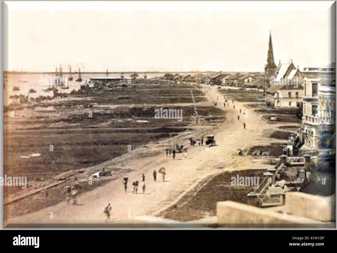 Strand road hi-res stock photography and images - Alamy