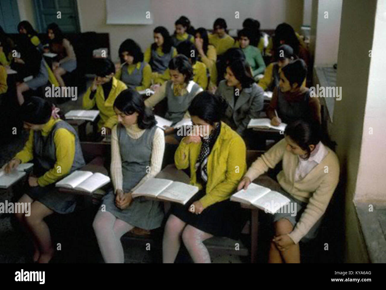 Tehran 1970s hi-res stock photography and images - Alamy