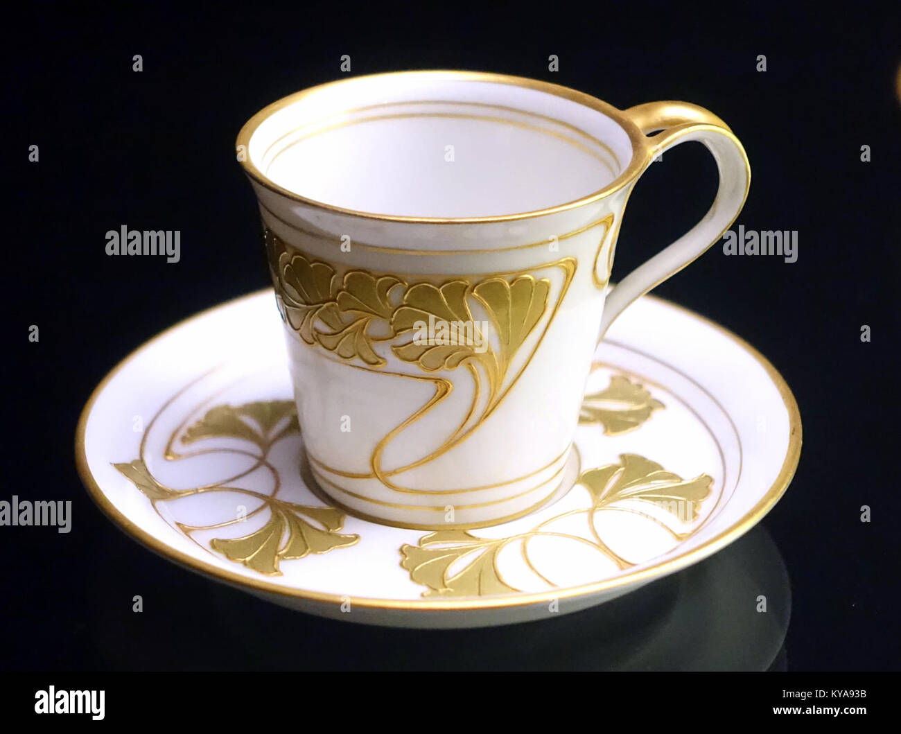 Kpm cup hi-res stock photography and images - Alamy