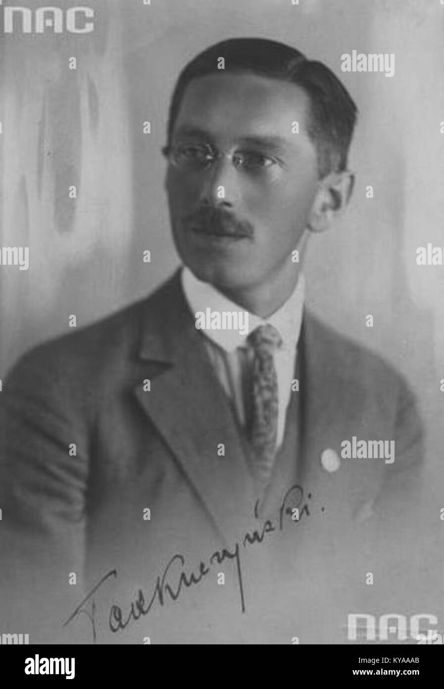 Chemistry image hi-res stock photography and images - Alamy