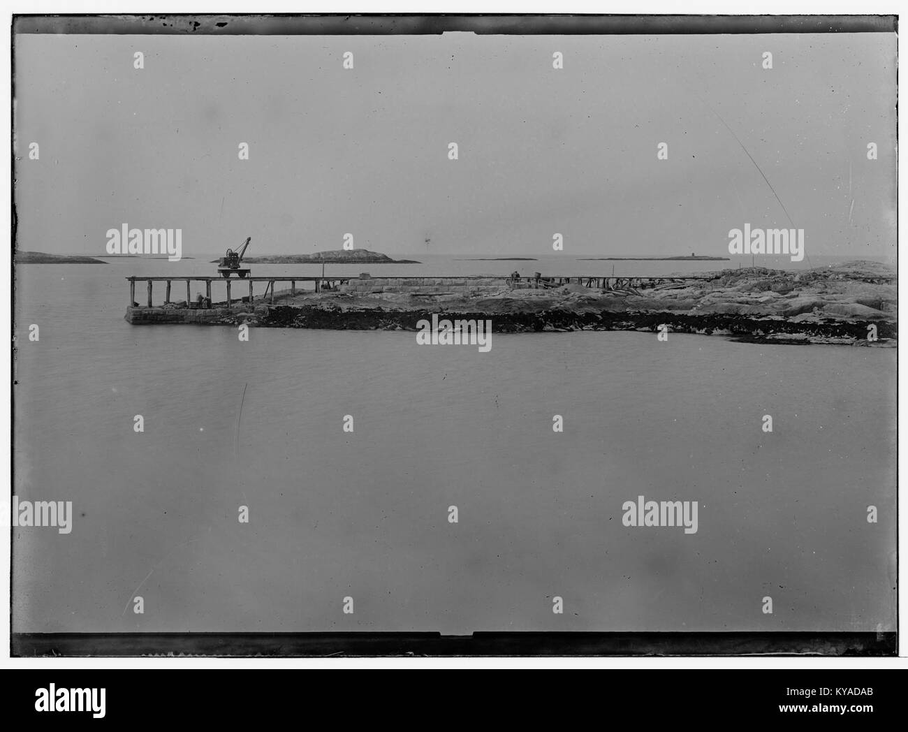 The photograph or document labelled “Under arbeid” (Under work) shows ...