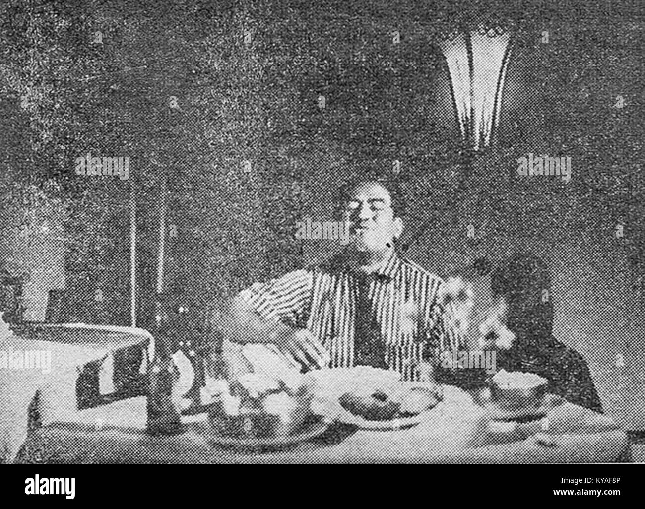 Scene from Kamar 13, Star News X.7 (1962), p12 Stock Photo - Alamy