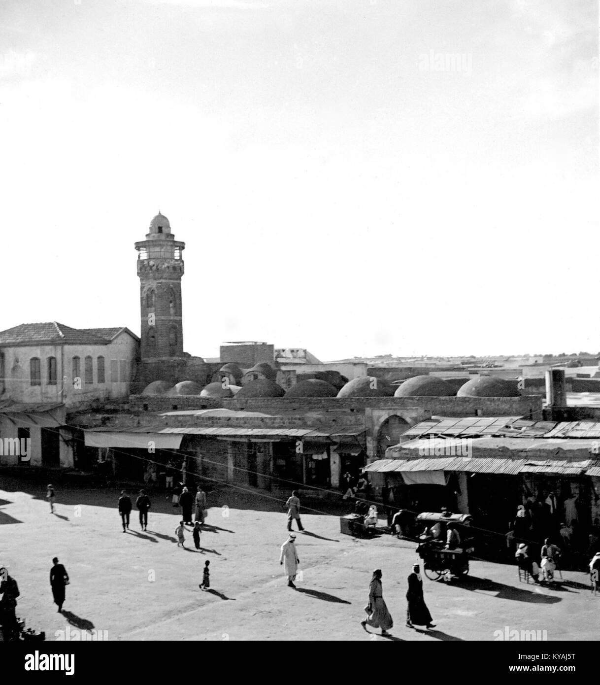 Middle east architecture style Black and White Stock Photos & Images ...