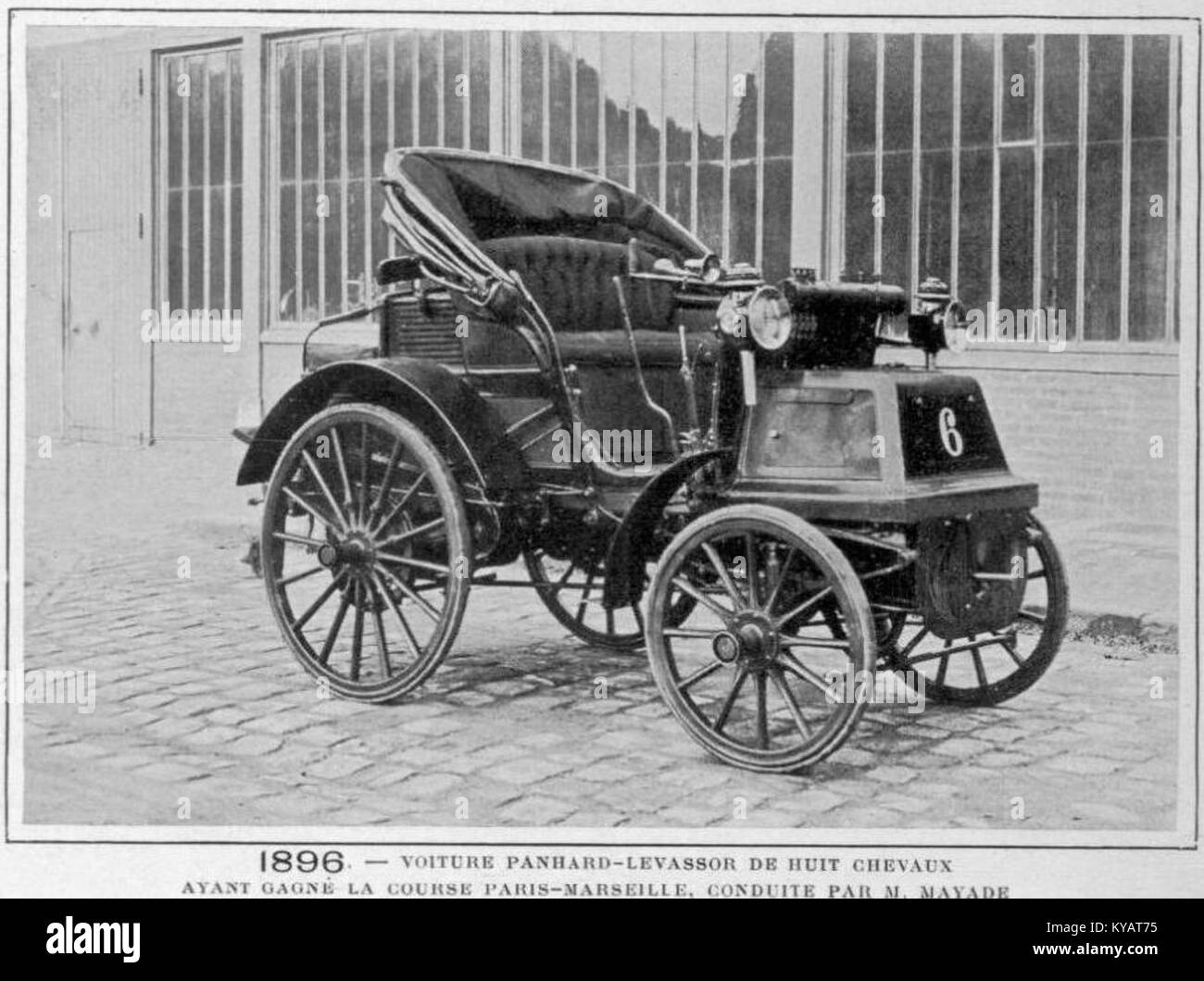 The Panhard et Levassor 8HP, driven by Émile Mayade, victorious in the ...